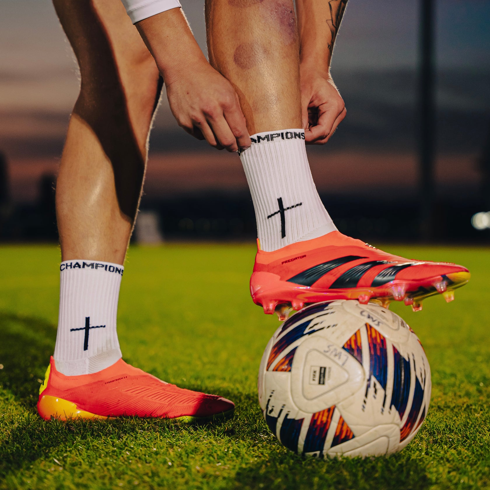 'CROSS' GRIP SOCKS – Faithful Champions